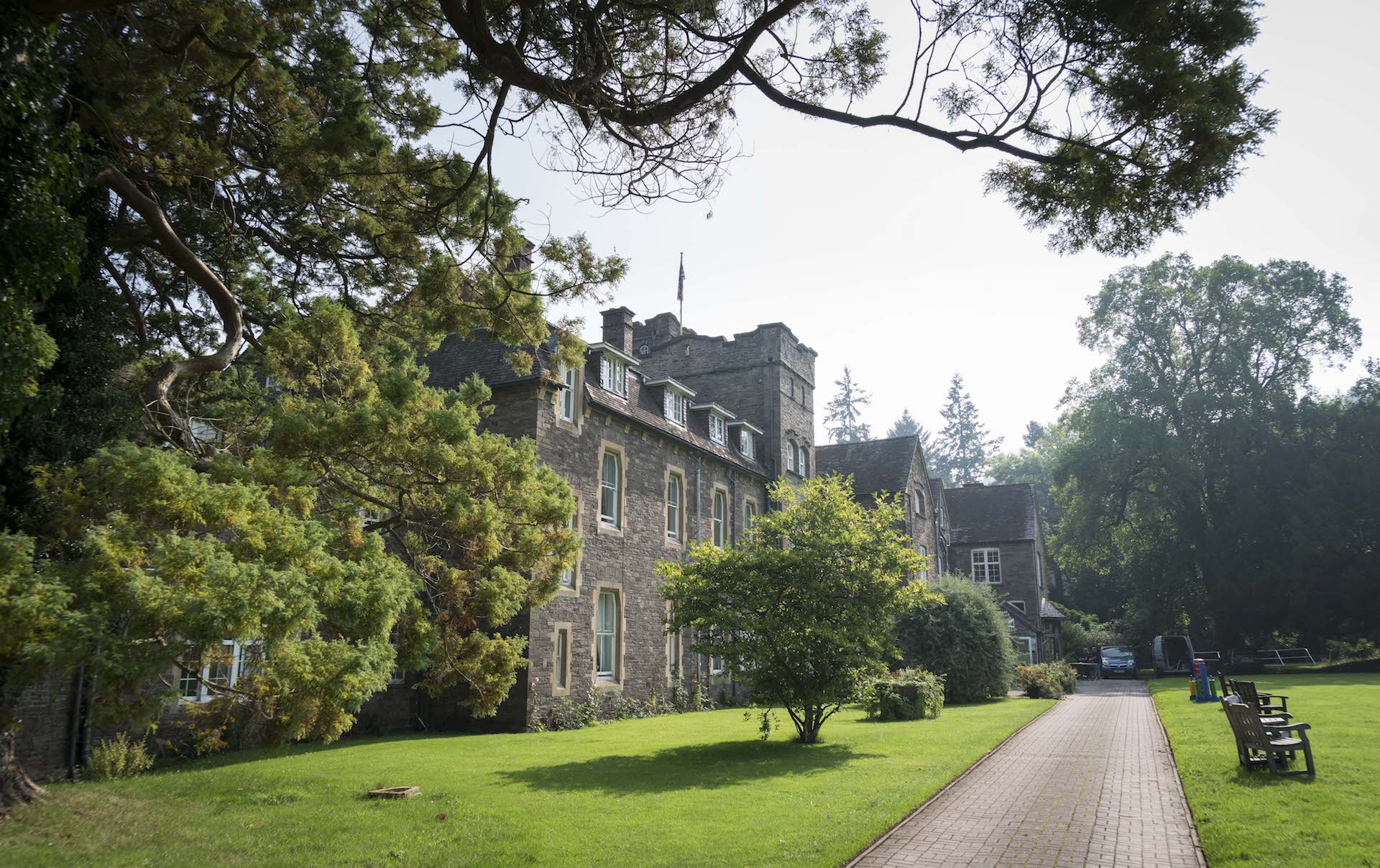 Welcome to Herefordshire Care Homes | Dulas Court | Ewyas Harold